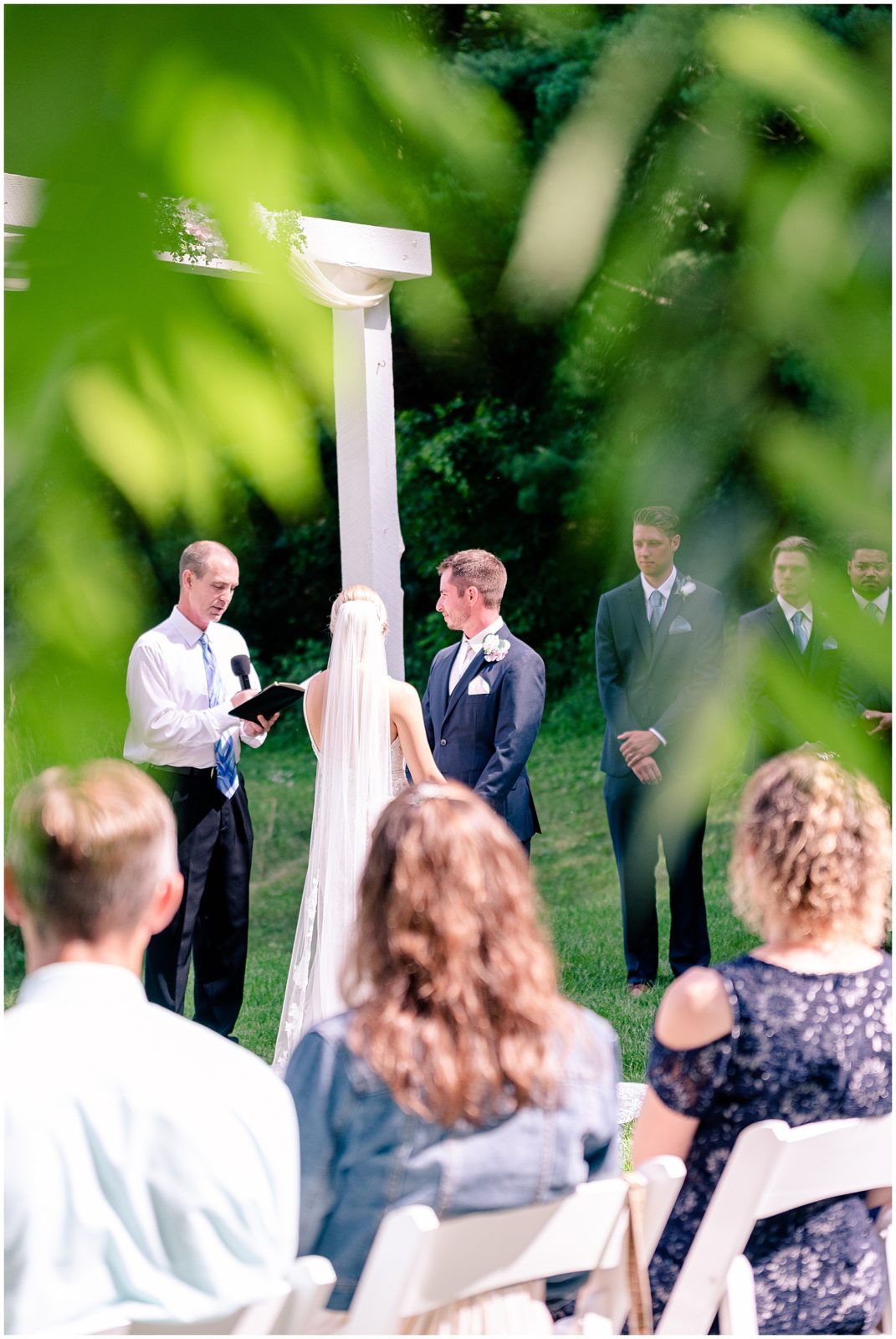 Stunning Red Wing Wedding - ericajohannaphotography.com