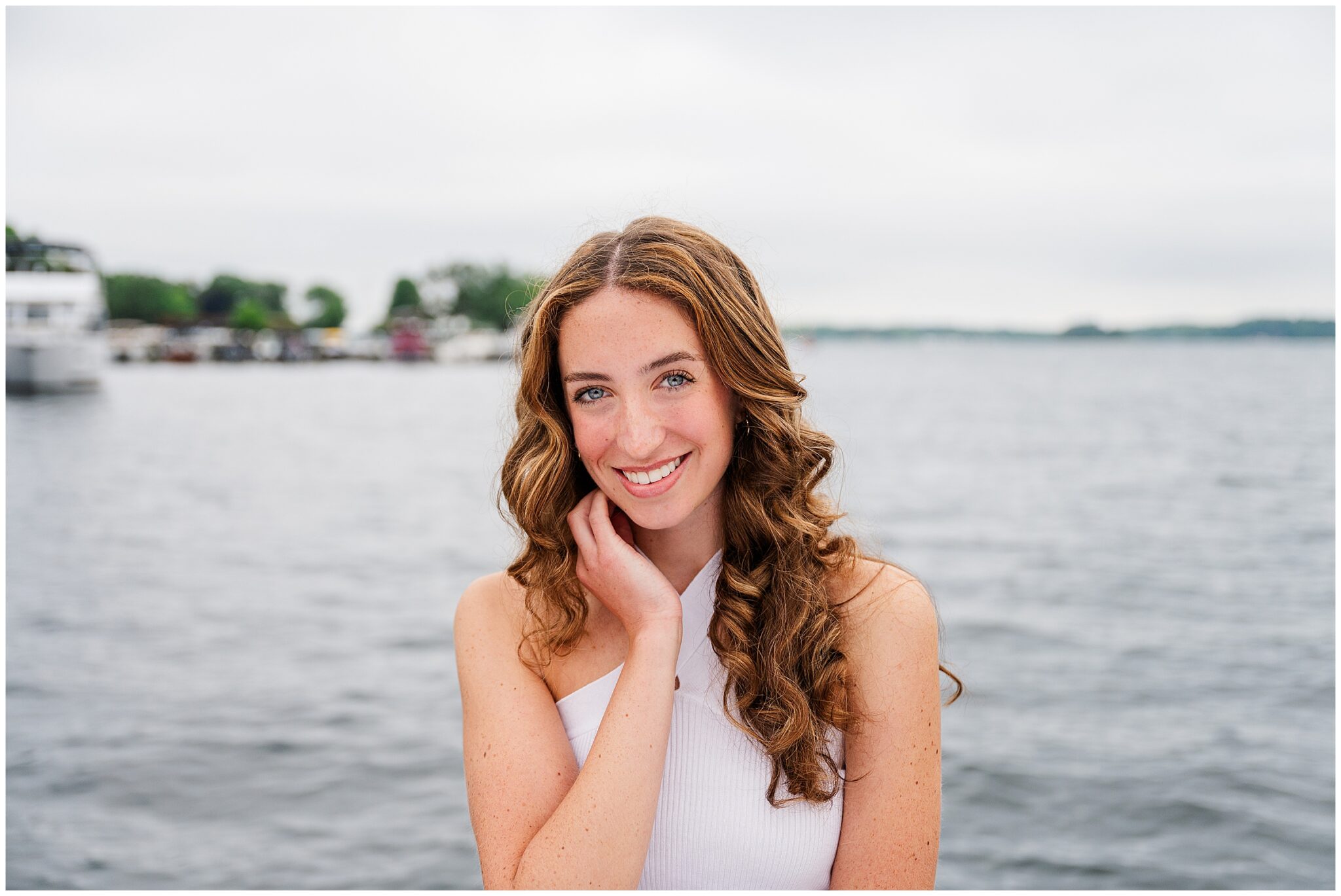 Downtown Excelsior Senior Portraits - Erica Johanna Photography